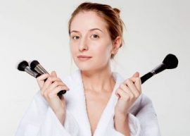 How to Apply Bronzer on Your Face : Step By Step Instructions